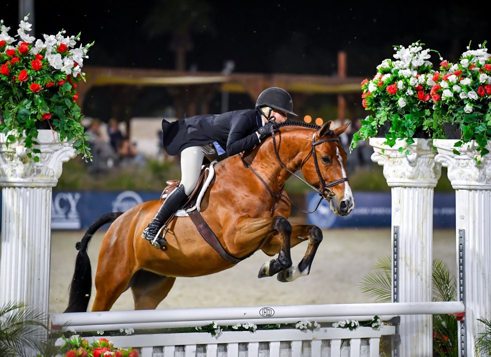 Violet Tatum and Just Apple are Just Amazing in $150,000 USHJA WCHR ...